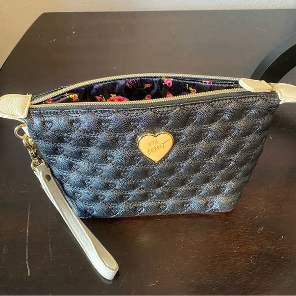 Betsey Johnson | Bags | Betsey Johnson Quilted Hearts Wristlet Bag ...